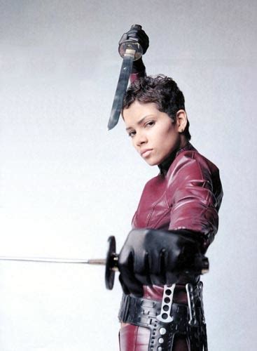 Berry Halle [die Another Day] Photo