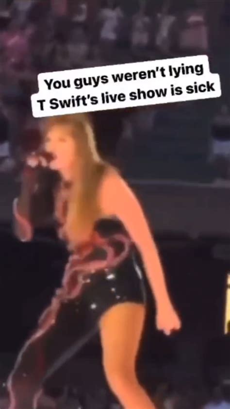 Arabellas Tour Rarcticmonkeys