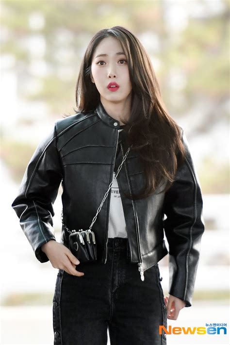 비비지 신비 ‘눈에 띄는 앵두 입술[포토엔hd] 뉴스인코리아