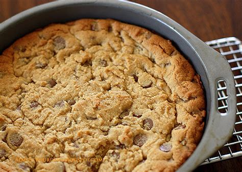 Κεικ με κομματακια σοκολατας σαν μπισκοτο