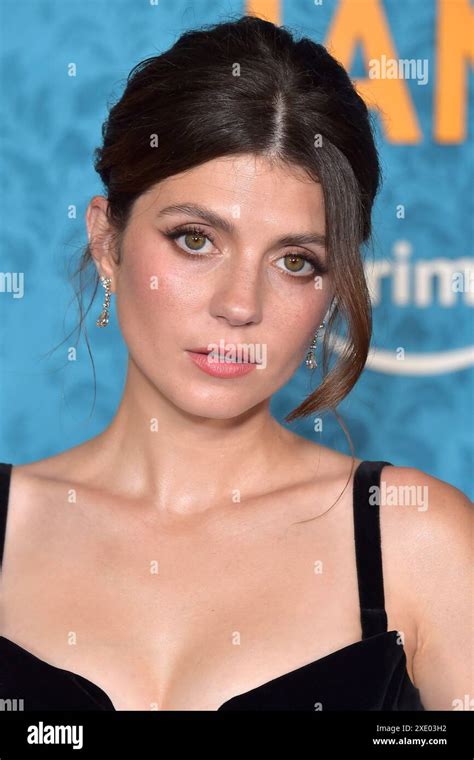 Emily Bader Bei Der Premiere Der Amazon Prime Video Serie My Lady Jane Im Dga Theater Los