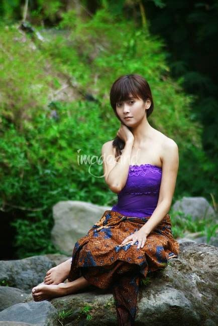 Nikmatnya Nina Gadis Desa Yang Masih Lugu Cerita Dewasa ML