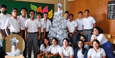 Compartir Navideño Unidad Educativa Lemas