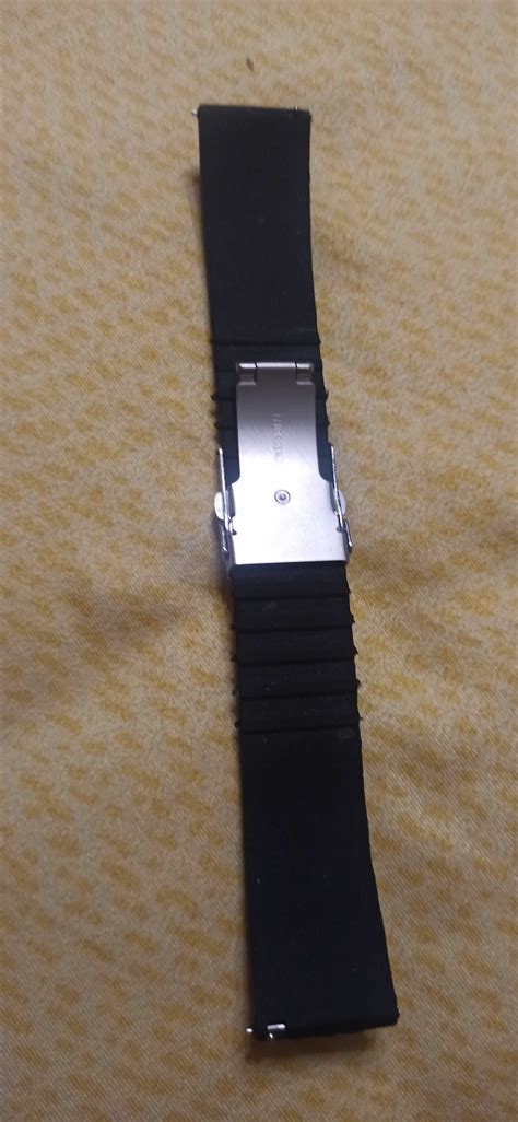 Силиконова каишка за часовник гр Русе Алеи Възраждане • Olx Bg