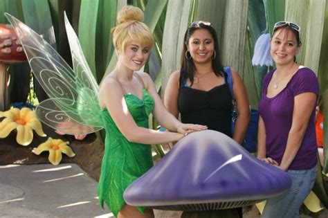 Disney Lets Female Employees Expose Legs Orange County Register