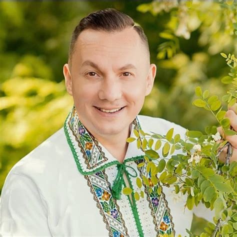 Dragii Mei Am Ajuns Acasă și Ne Am Gândit Sa Va Cântăm DupĂ Spectacol