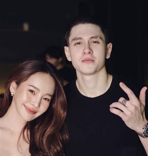 ปมปย พรรณทพา คลอดลกชายคนแรกแลว กอนเผยภาพของขวญความเจบปวด