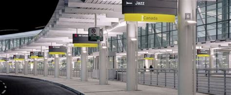 United Airlines Yyz Terminal Toronto Pearson International Airport