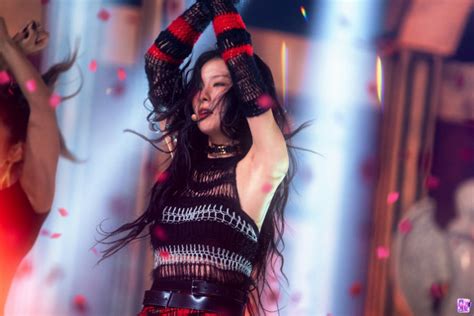 솔로 비주얼 홀터넥 레드벨벳 슬기