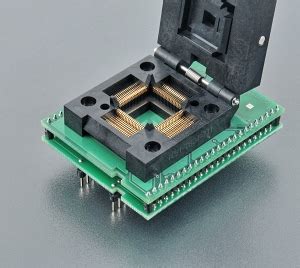 DIL48 QFP80 ZIF CS HCS12 2