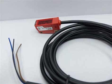 ht5b 4 diffuse sensor with background suppression part no 50148002 at