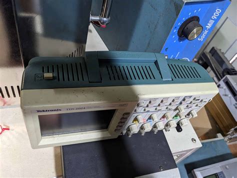 Tektronix Tds 2024 전자 테스트 장비 판매 가격 293681689에 사용됨 Cae에서 구매