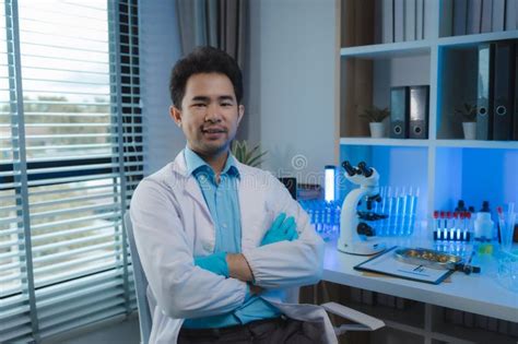 Working Atmosphere In The Laboratory Chemistry And Science Specialist