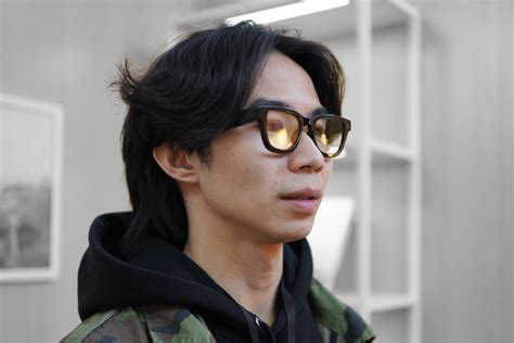 Samsungs Rumored Ray Ban Smart Glasses Killer May Arrive Sooner Than