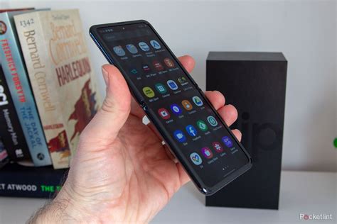 Samsung Galaxy Z Flip Review Samsung Galaxy Z Flip Review