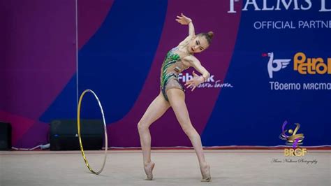 Елвира Краснобаева поведе в многобоя при девойките на Жулиета Шишманова