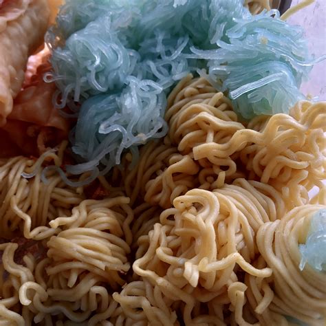 Mie Putih Atau Kuning Dijeapp