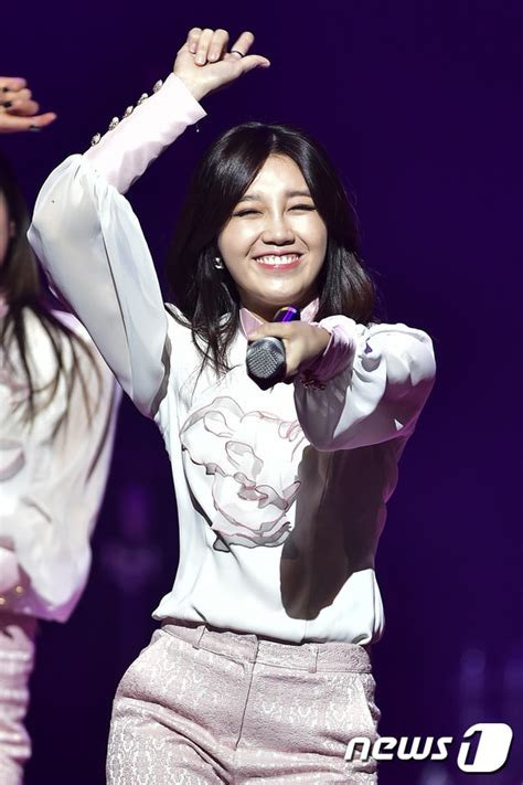에이핑크 정은지 우리 같이 불러요~ 뉴스1