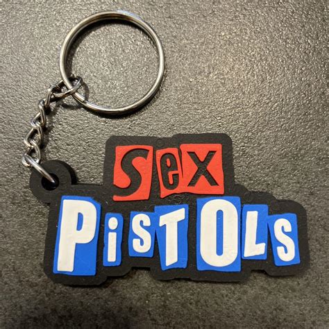 セックスピストルズ Sex Pistols ラバーキーホルダー メルカリ