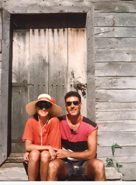 САМО В ПИК И РЕТРО Цветанов със зетьове на 60 ата си годишнина обясни се в любов на жена си