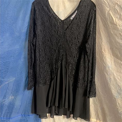 The Pyramid Collection Tops The Pyramid Collection Black