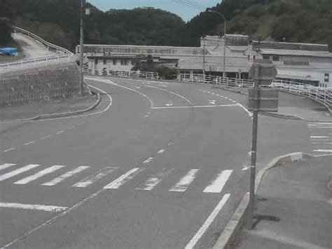 広島県道25号三原東城線 県道415号草木高光線交差点付近のライブカメラ広島県神石郡神石高原町