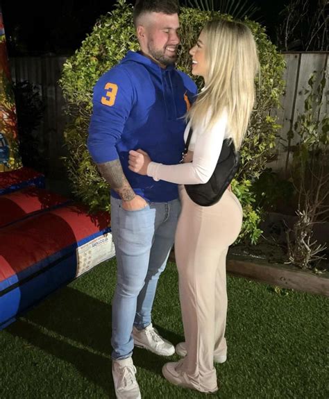 AW R AbsoluteWeapons