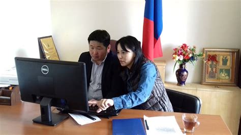 АЙМГИЙН ИТХ ЫН АЖЛЫН АЛБА ИХТАМИР СУМАНД АЖИЛЛАВ