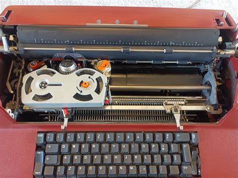 1981 IBM Correcting Selectric III On The Typewriter Database