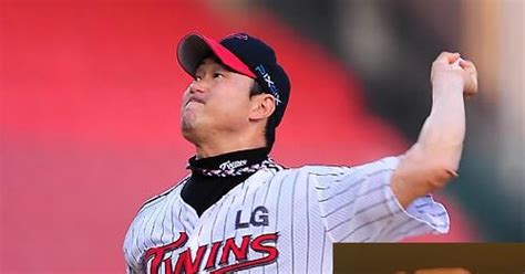 봉중근의 너클 커브 직구 구위에는 문제 없다 조선일보