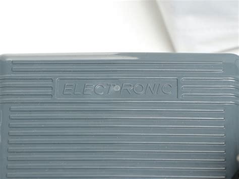 Bernina Bernette 46 Sewing Machine With Slip Cover And Manual Ebth