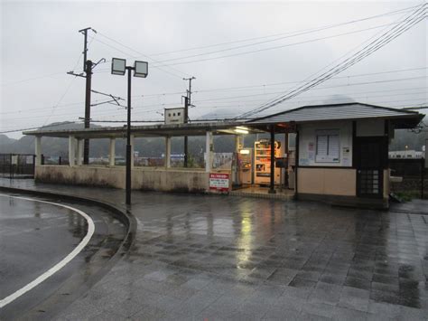 市布駅 改札画像 net