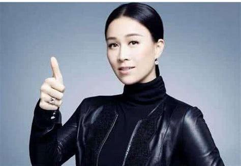 现在歌坛最火的歌手现在最出名的歌手2021年最火歌手排名第3页大山谷图库