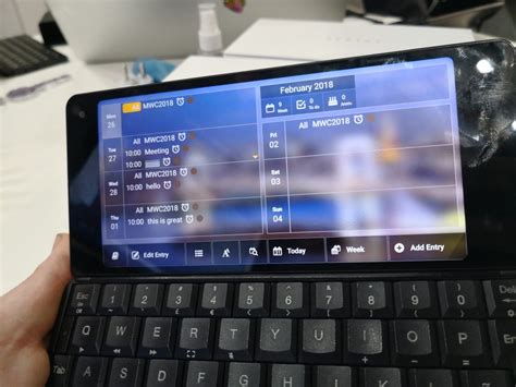 Mwc18 Gemini Pda From Planet Computers Coolsmartphone
