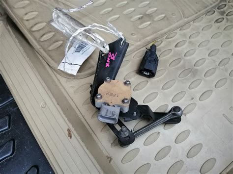 Датчик положения наклона фар — Toyota Brevis 2 5 л 2004 года поломка Drive2