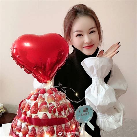 高清：中国竞走队杨家玉生活照 清纯甜美邻家小妹 搜狐大视野 搜狐新闻