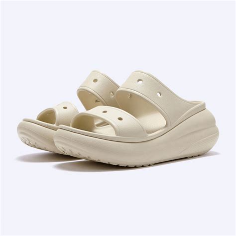 크록스 Crocs 클래식 크러쉬 샌들 207670 2y2 클래식 크러쉬