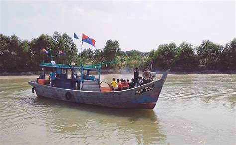 Menyusuri Sungai Rambai Harian Metro