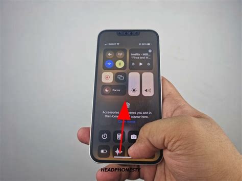 Powerbeats Pro Not Playing Any Sound Try These Easy Fixes Headphonesty