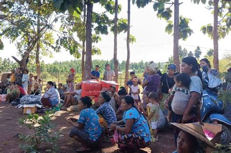 အိန္ဒိယ မြန်မာနယ်စပ်ရှိ စစ်ဘေးရှောင်များအား ကူကီးအမျိုးသမီးအဖွဲ့မှ အခြေခံစား သောက်ကုန်များကူညီ