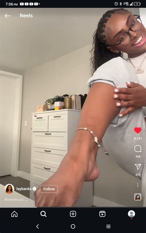Lay Bankzs Feet