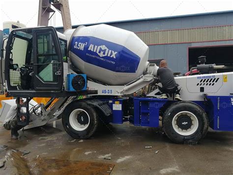 How Does A Self Loading Concrete Mixer Work