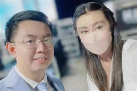 美人迟暮！56岁王祖贤定居加拿大曝近况，容颜衰老崇尚佛教疑出家生活寺庙人们