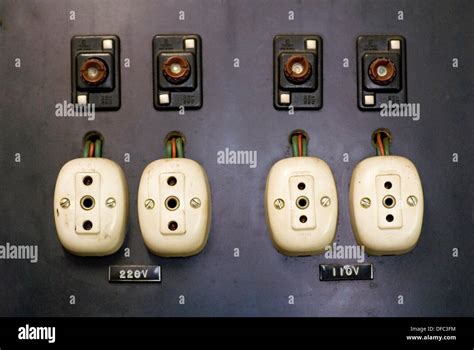 Vintage Socket Hi Res Stock Photography And Images Alamy