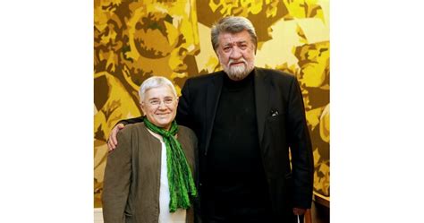 Рашидов връчи почетен сребърен плакет на реставраторката на желязната църква в Истанбул Снимки