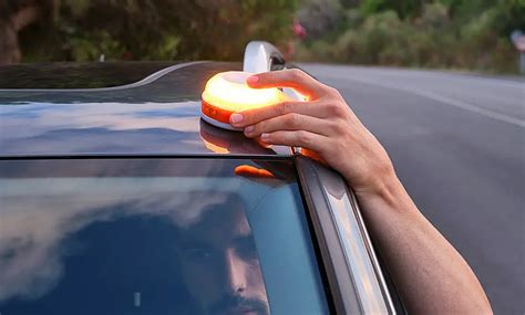 Led Warnleuchte Mehr Sicherheit Bei Panne Oder Unfall