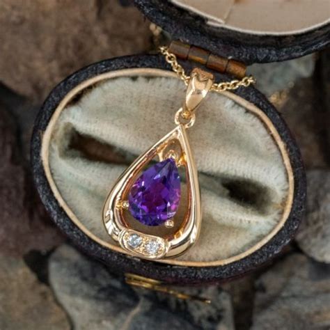 Pear Cut Amethyst Pendant Necklace 14k Yellow Gold
