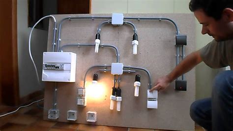 Φωτισμός με τηλεδιακόπτη αλέ ρετουρ και ενδιάμεσο και κομυτατέρ Youtube