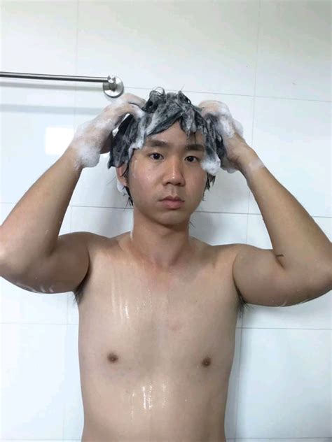 Ada Ada Aja Cowok Satu Ini Mandi Sambil Nge Cosplay Kaskus