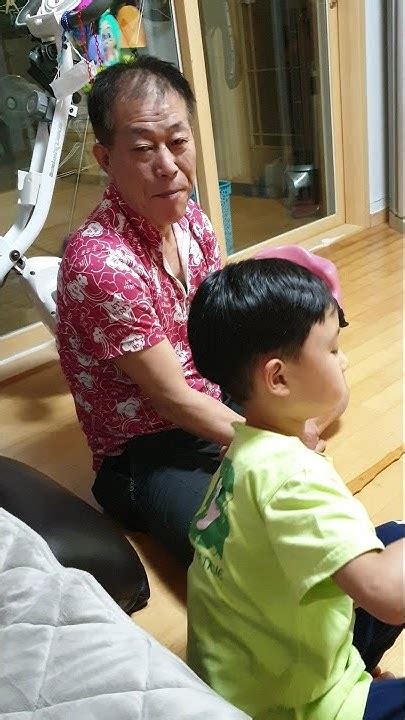 귬 7세 할아버지 댁에서 케익 먹어요 🎂 Youtube